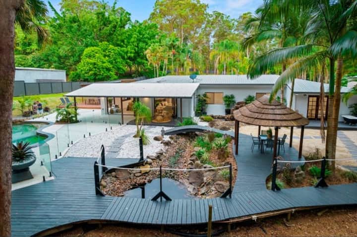 Rainforest Retreat - Beach Room - Sunshine Coast Queensland, Australia