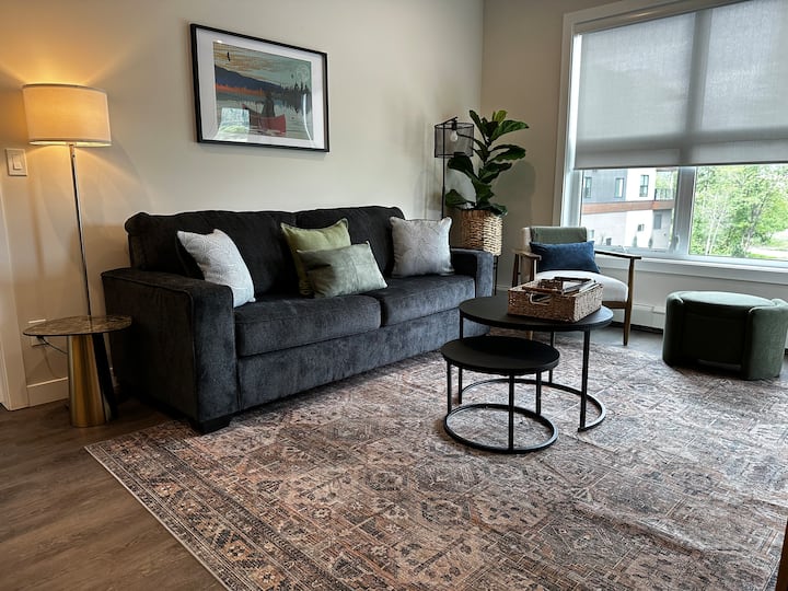 Aston’s Place - Golden