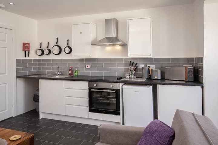 2 Double Bedroom Apt Central - Poulton-le-Fylde
