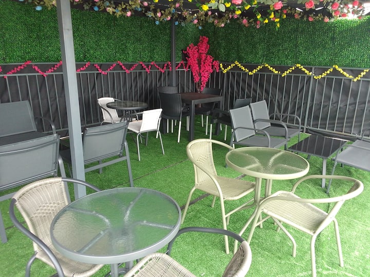 Party Hosting For 19 Guests - Johannesburg