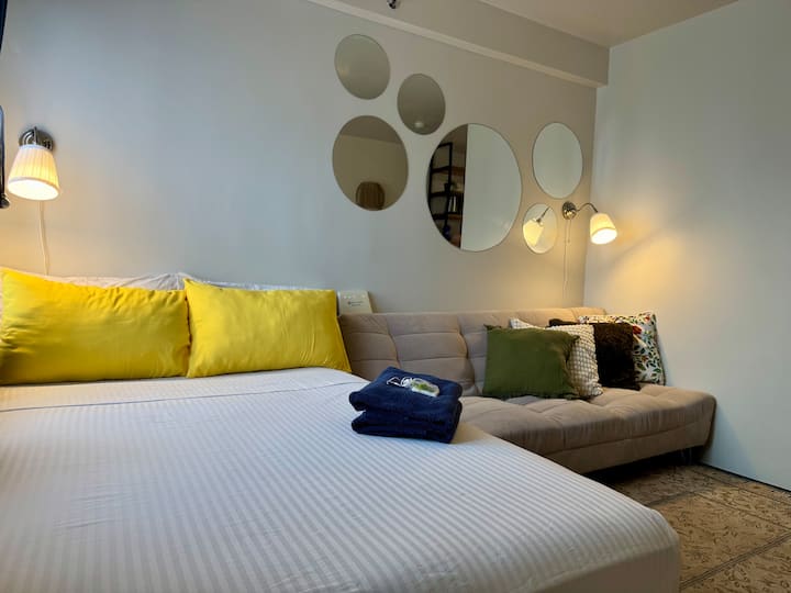 Marina Spatial Condo-unit 26: Seaview Studio - Dumaguete
