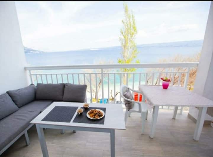 Ap.9. 3 Room Apartment, Sea View - Omiš