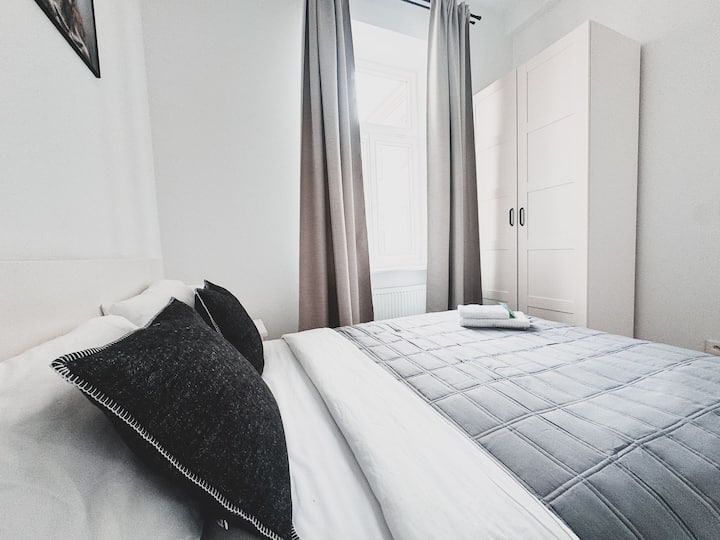 Luxury Design Apartments Warsaw City Center - Varsó