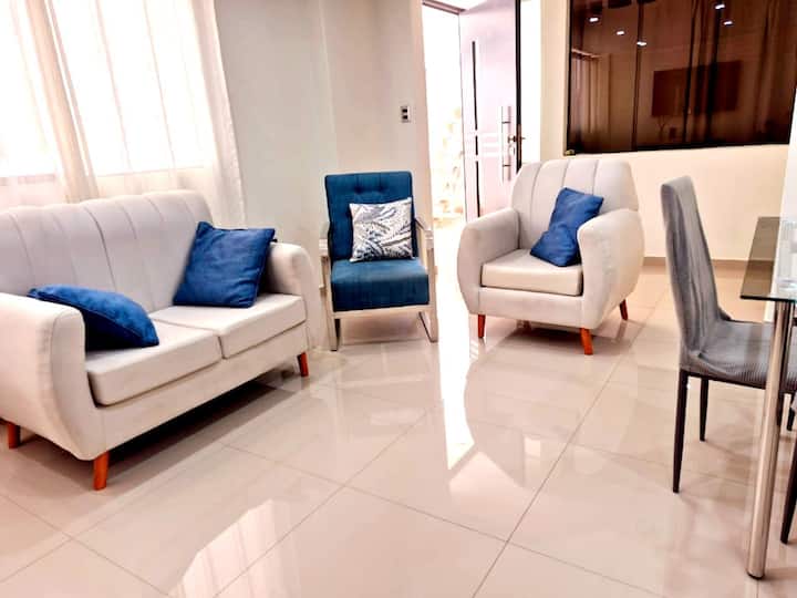 Céntrico, Moderno Airbnb Entero - Arequipa