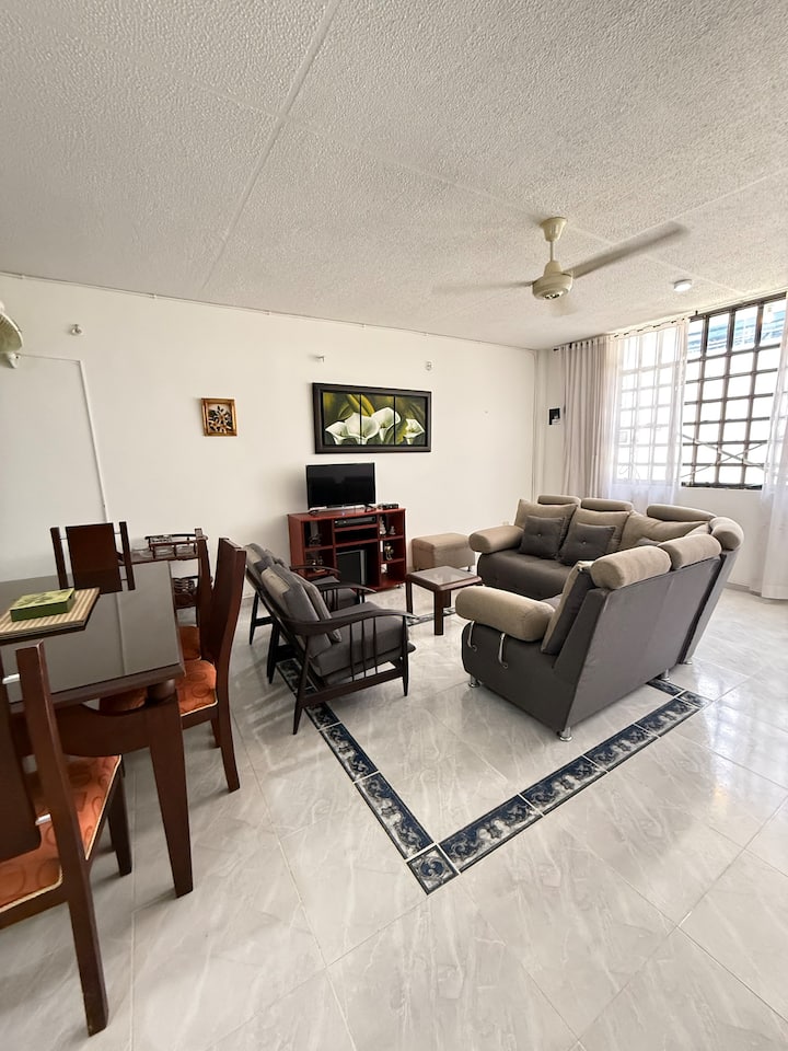 Amplio Y Completo Apartamento. - Melgar