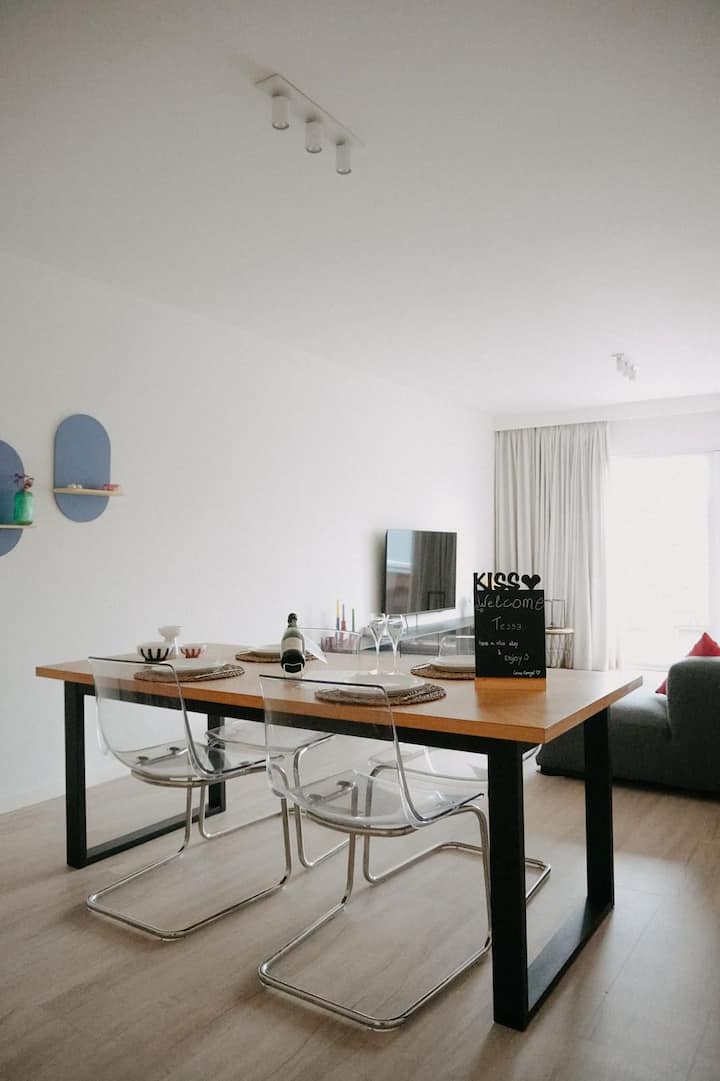 Casa Congé • Colorful Stay + Free Wine Bottle - Mechelen