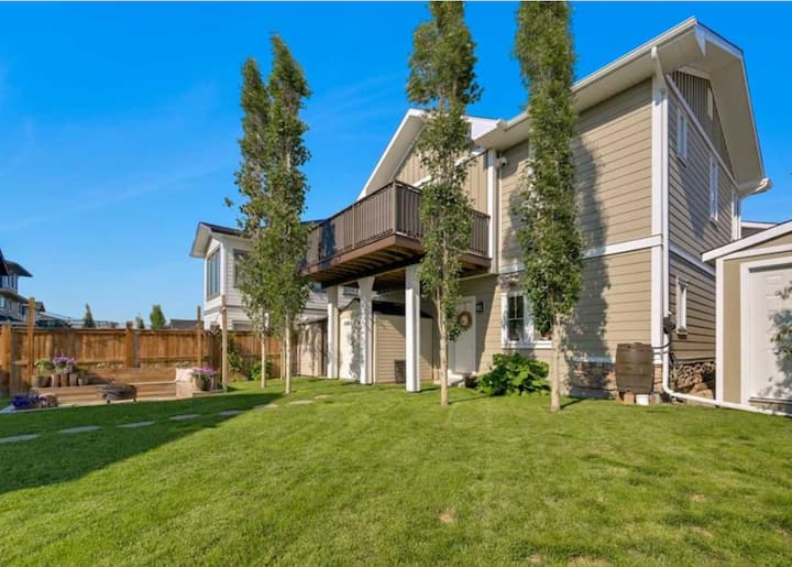 Retreat Close To Mountains - Calaway Park