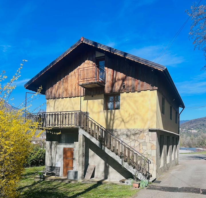 Le Nid Des Bois - Entre Forêt Et Rivière - ibis Styles Albertville