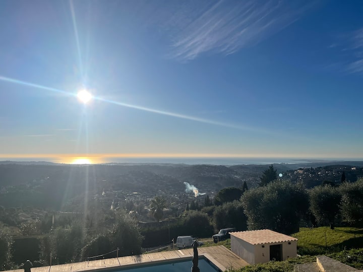 T2 Vue Mer Imprenable Et Piscine - Vence