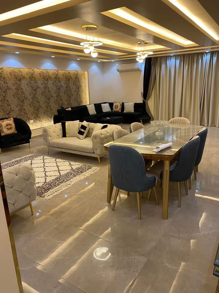 شقه للايجار الفندقي Vip بالدقي - Cairo