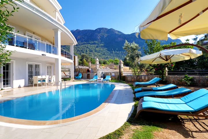 Great Location Villa In Oludeniz - Ölüdeniz