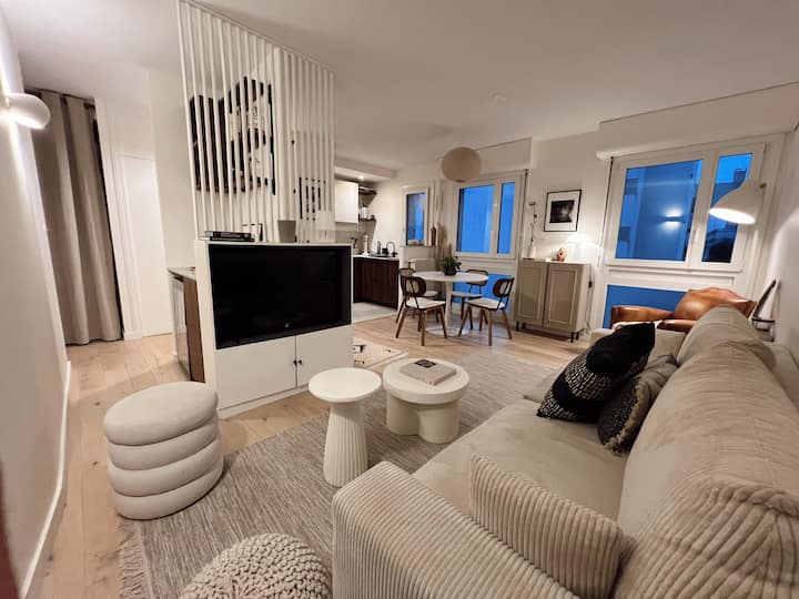 Parking - Roland Garros - Psg - Pour 4 Personnes - Boulogne-Billancourt