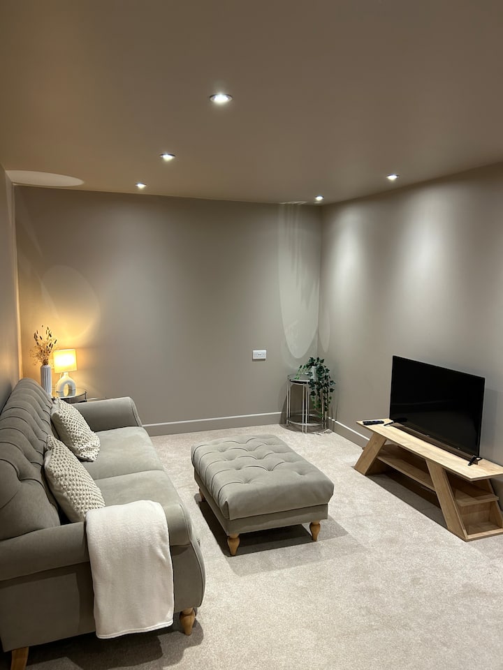 Peaceful Annex In The Countryside, Great Location. - Swindon