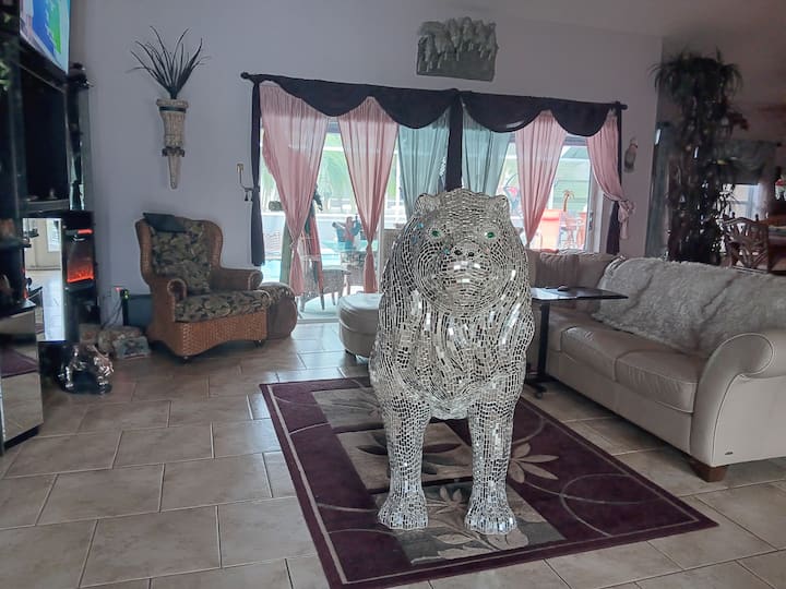 Graceland 
Relax N Enjoy - Sanibel Island