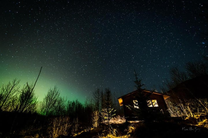 Private House - 4 Bedrooms With Private Hot Tub - Islande