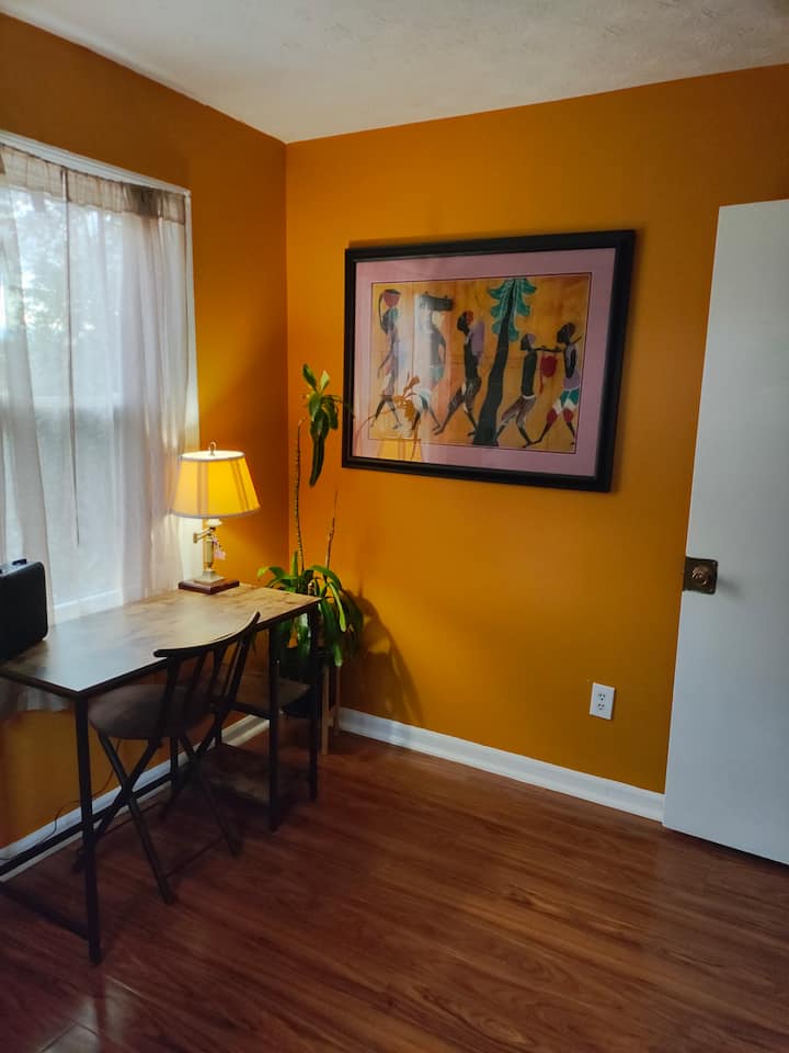 Mother Earth's Heal Inn - Riverdale, GA