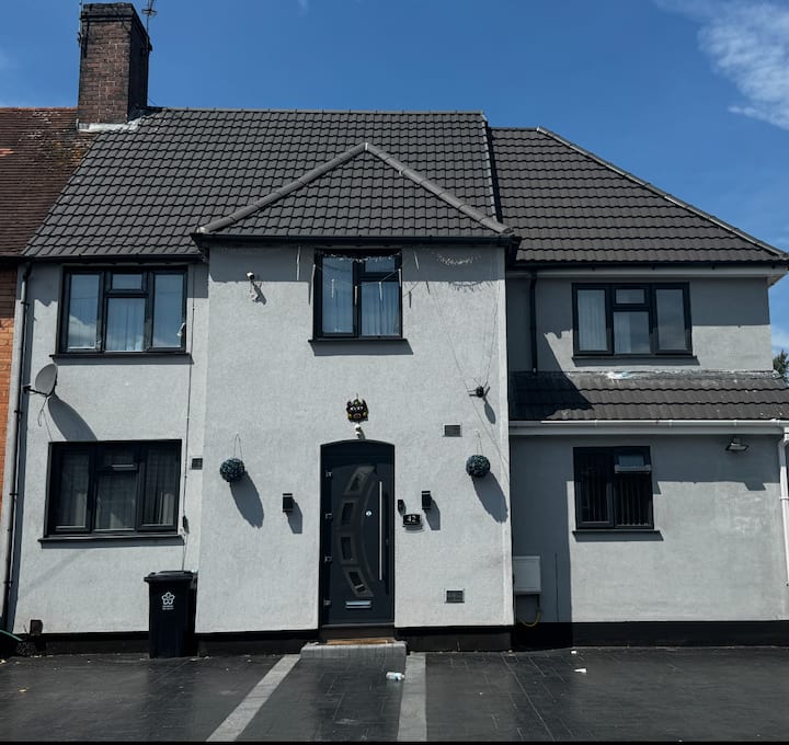 Home Sweet Home 3 Bedroom 5 Adult Free Parking - Leicester