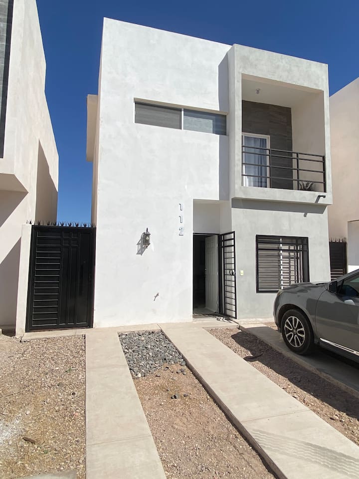Casa Completa En Fracc. Privado A 5 Min Del Centro - Chihuahua