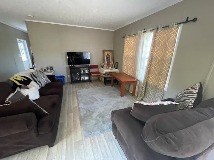 Cozy Shared Space - Pembroke, NC