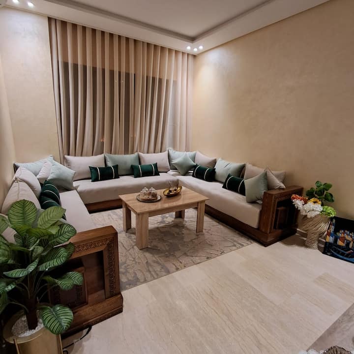 Appartement Au Centre-ville Avec Piscine