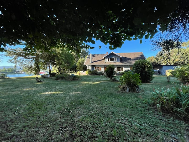 Casa Acogedora Borde Río - Valdivia