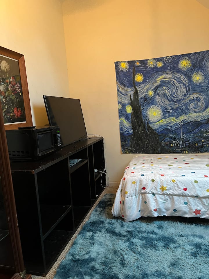 A Small Comfortable Room - Wake Forest, NC