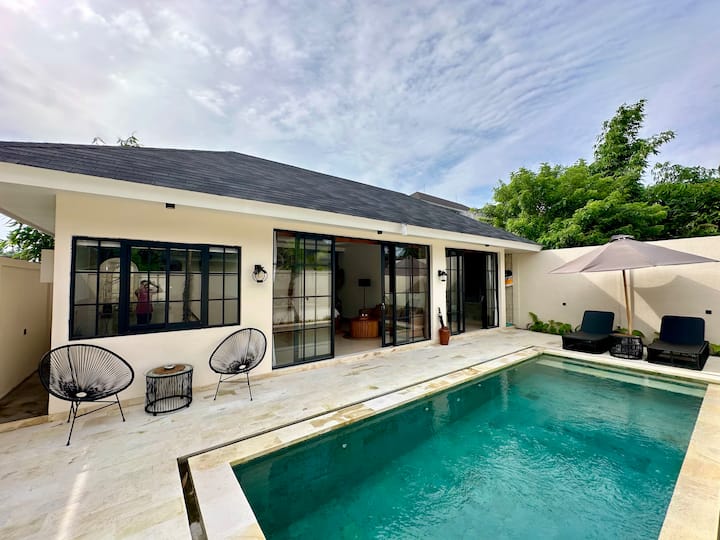 Private Pool Tropical House At Ginas Villa 3 Ubud - Ubud