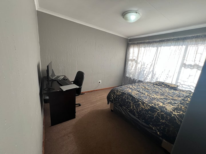 Henley On Klip - Comfort Loft - Meyerton