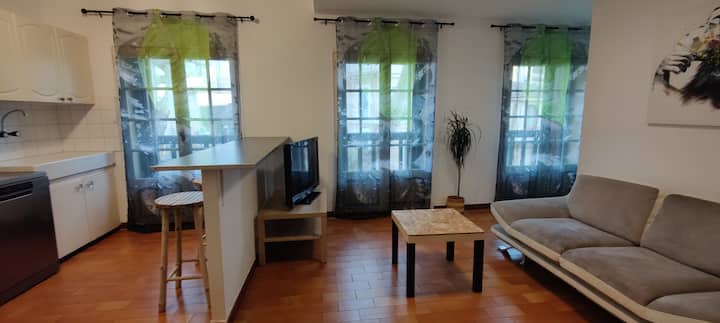 Spacieux T2 Dans L'hyper Centre - Martigues
