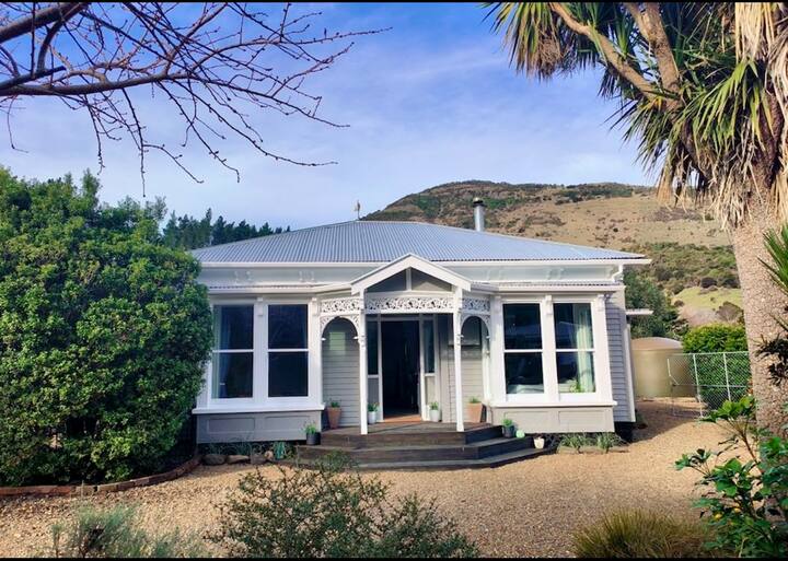 Renovated Villa In Little River - Little River, New Zealand