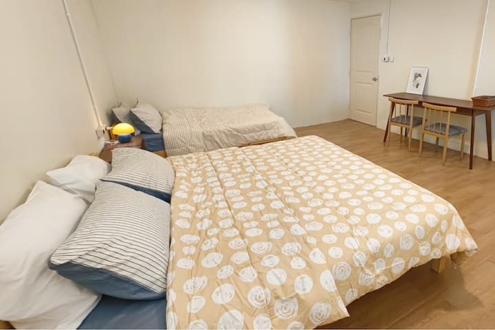 2bed 2-3pax, Shared Bathroom, 200m To Nightbazar - Chiang Rai