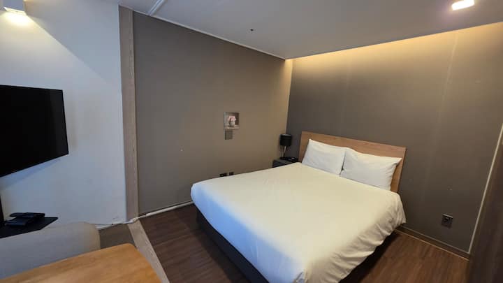 S5 2510#the Solid#해변3분#해운대역3분#무료짐보관#해리단길#정수기#ott - Busan