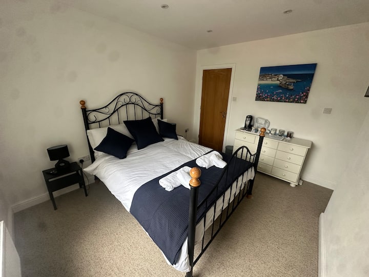 St Austell Central Retreat - St Austell