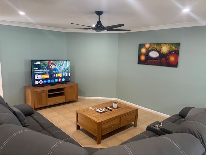 Family Retreat In Caboolture Big House - Caboolture
