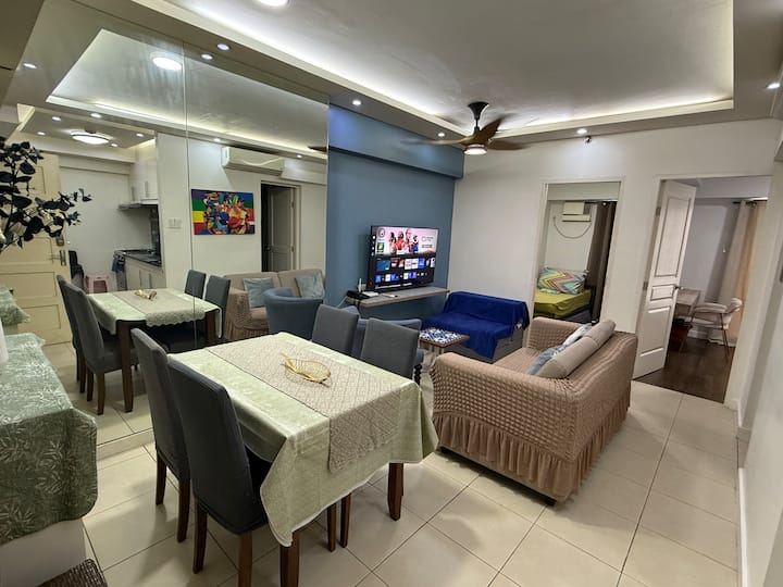 Flair Towers Resort Vibe Condo - Taguig