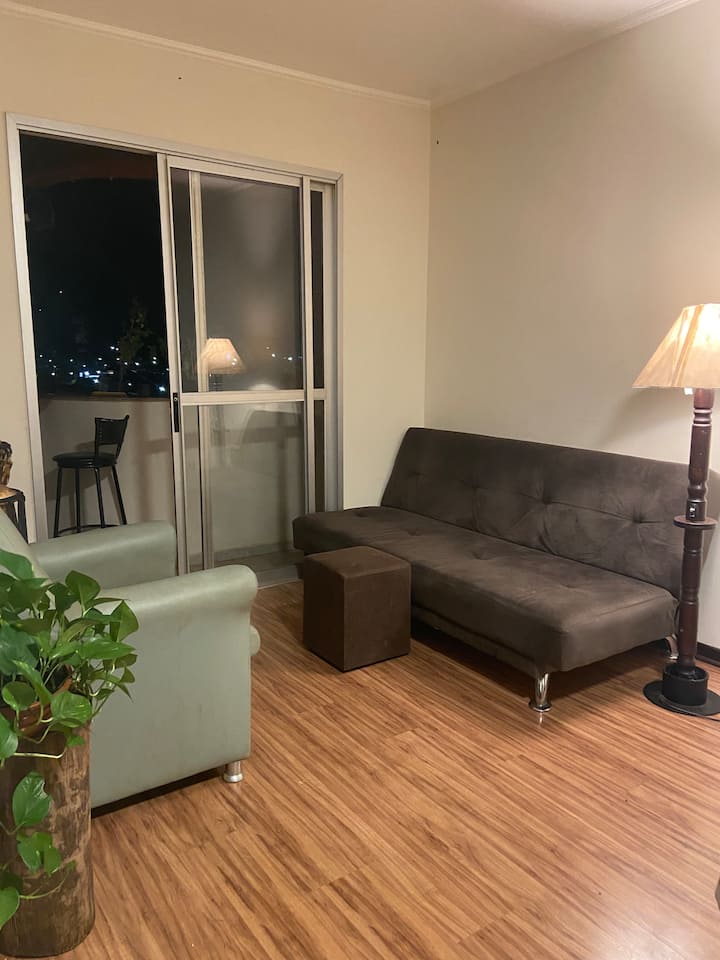 Quarto Privativo No Centro De Assis - Assis