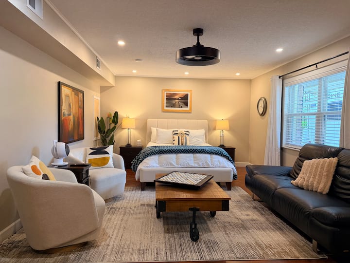 Vista Vibes • Upscale Escape · Lake Dora - Mount Dora, FL