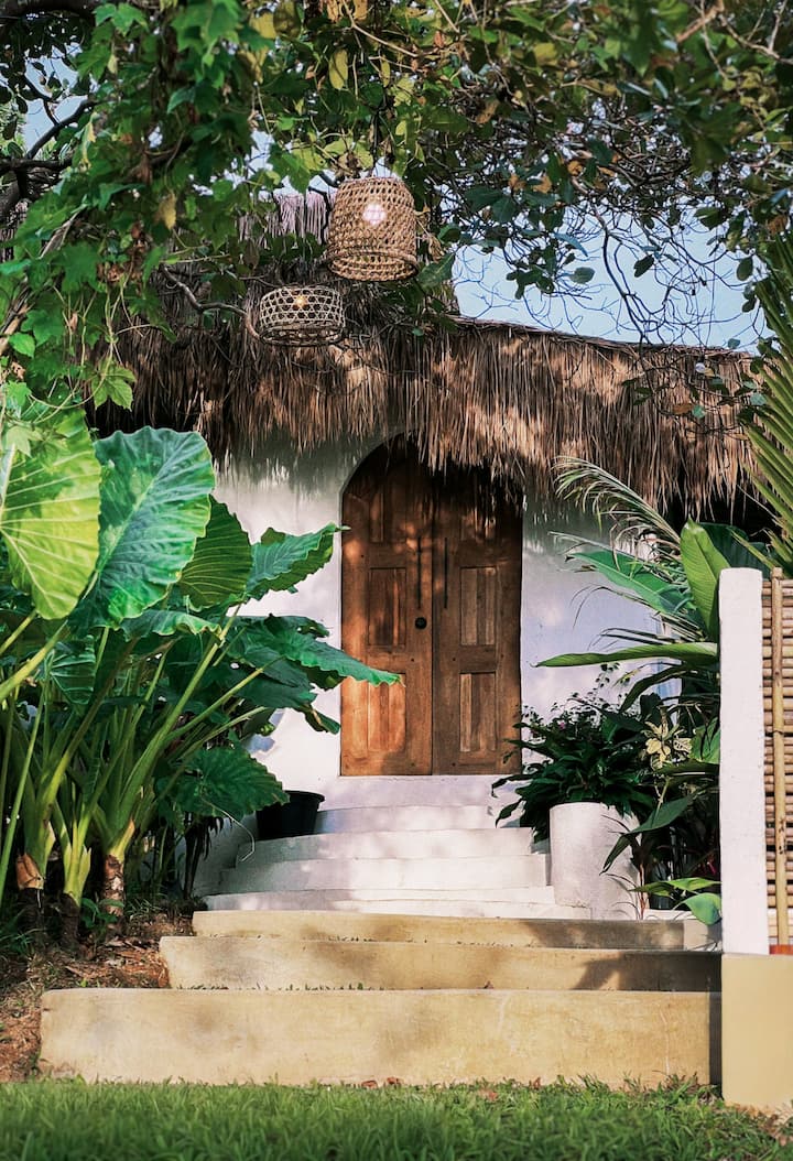 Bahay Lia, Estilo Mediterráneo En La Selva - El Nido