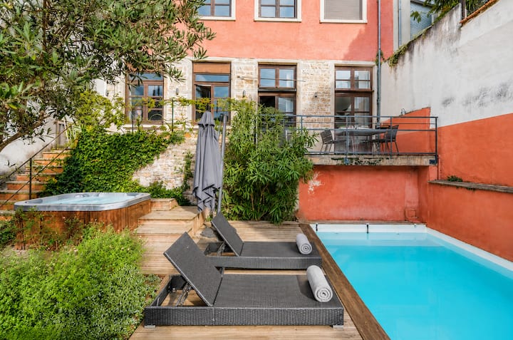 Climatisé Piscine Jacuzzi Parking Lyon - Lyon