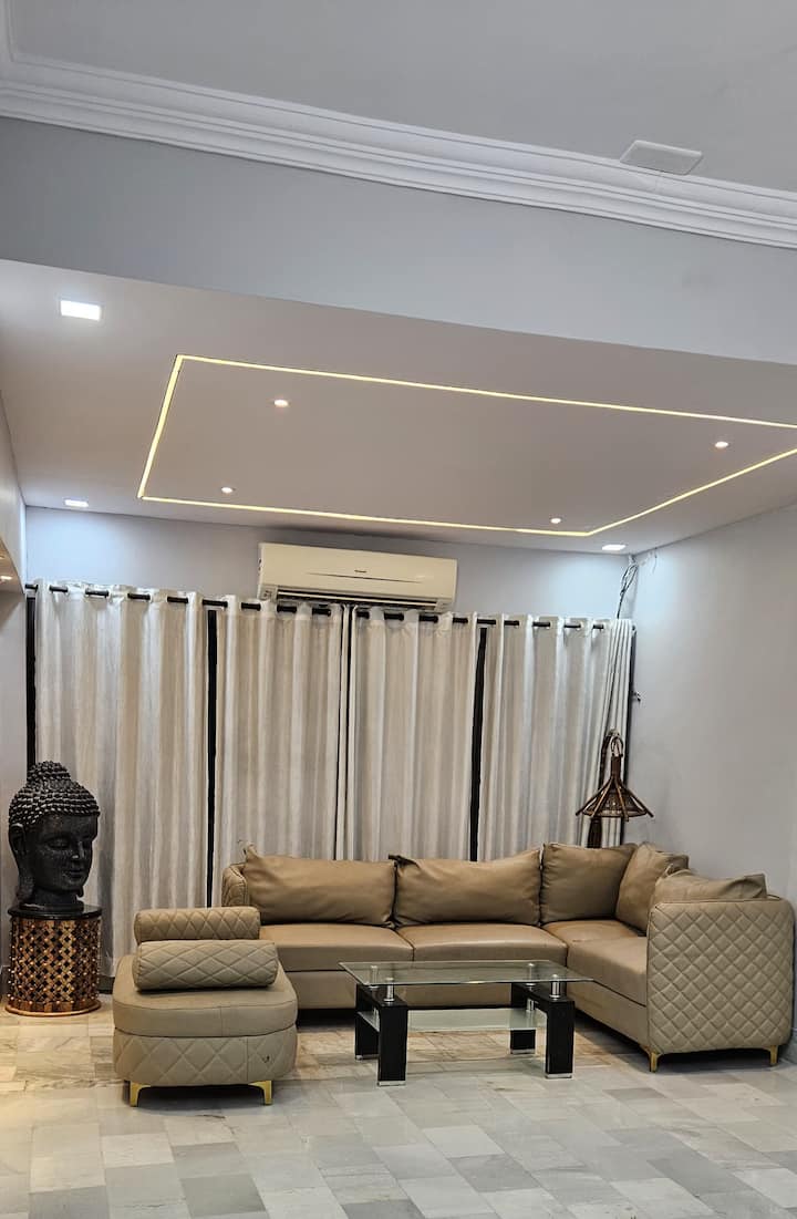 Luxurious 2 Bhk Flat In Posh Locality, Udaipur - Udaipur