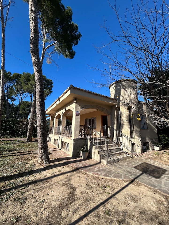 Chalet En La Canyada Con Piscina Y Terraza - Bétera