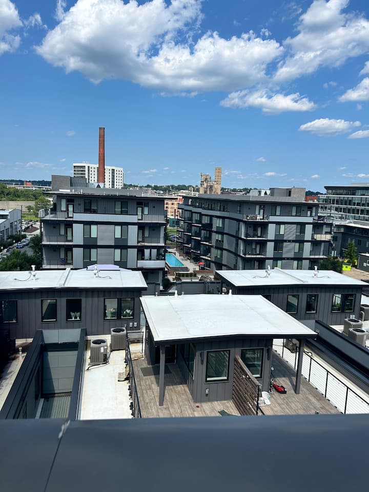 Modern Apt |Skyline Views |Near Vcu & Downtown - 里士滿