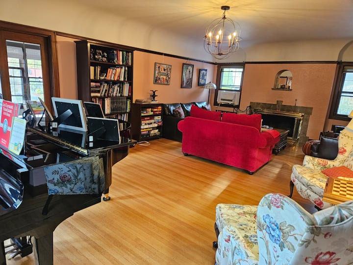 River House Rooms: Cowboy Room - Oregon