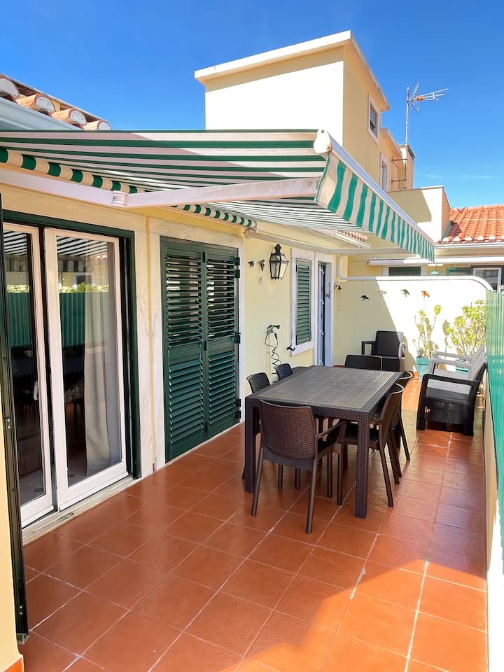 Santa Cruz Beach Penthouse -8 Beds - Lisbon 40 Min - Torres Vedras