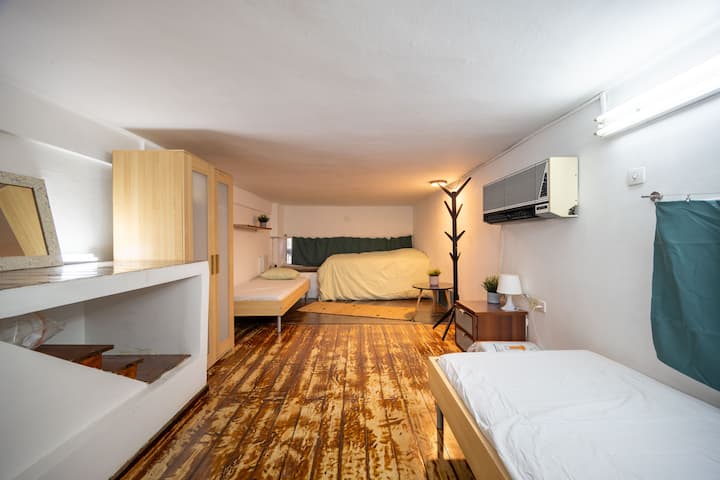 לה גארדיה על השדרה - Tel Aviv