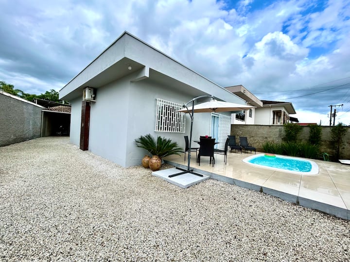 Casa Aconchegante Com Piscina - Brusque
