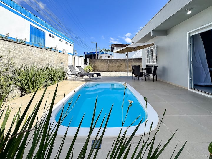 House With Swimming Pool And Barbecue For Up To 6 People - Brusque