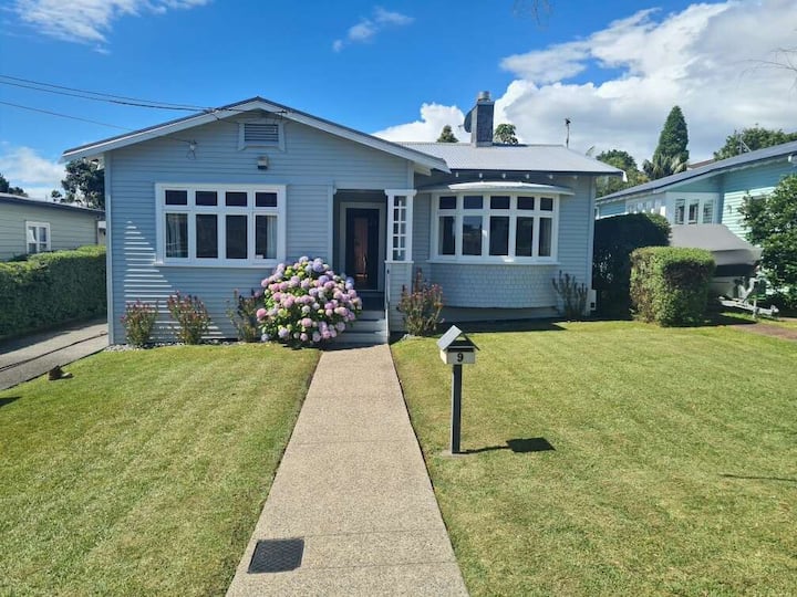 Character Bungalow Close To Cbd - Auckland