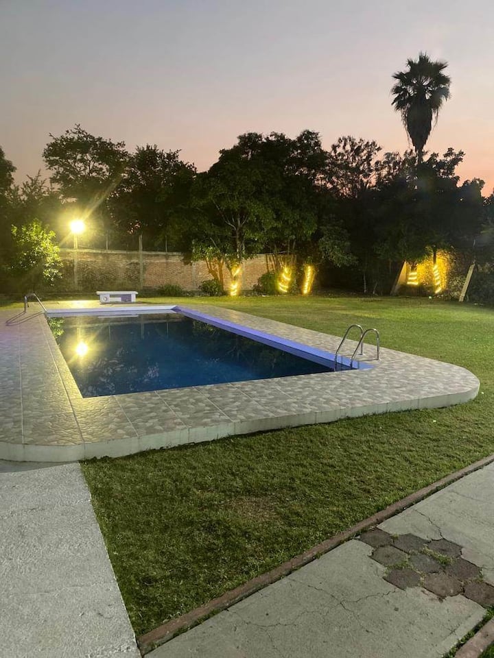 Quinta Leslie Mercedes - Xochitepec