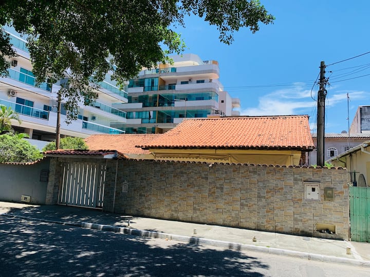 Casa Familiar Ampla Há 5 Min A Pé Da Praia. - Cabo Frio